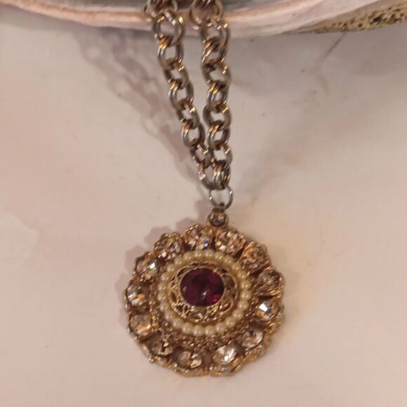 Jewelry | Vintage Renaissance Lookpendant And Chain | Poshmark